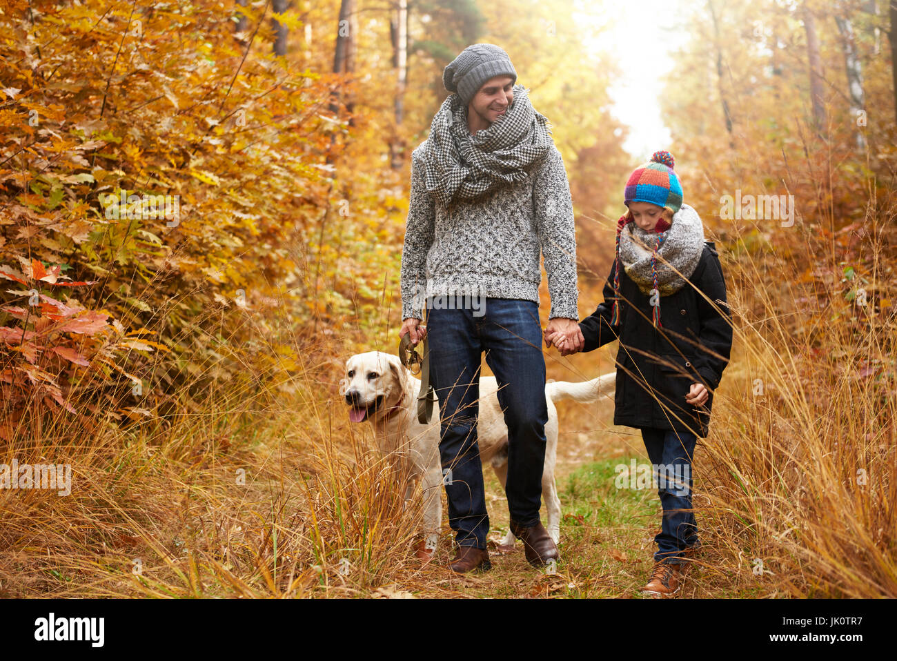 Father and son discovering beauty of nature Stock Photo - Alamy