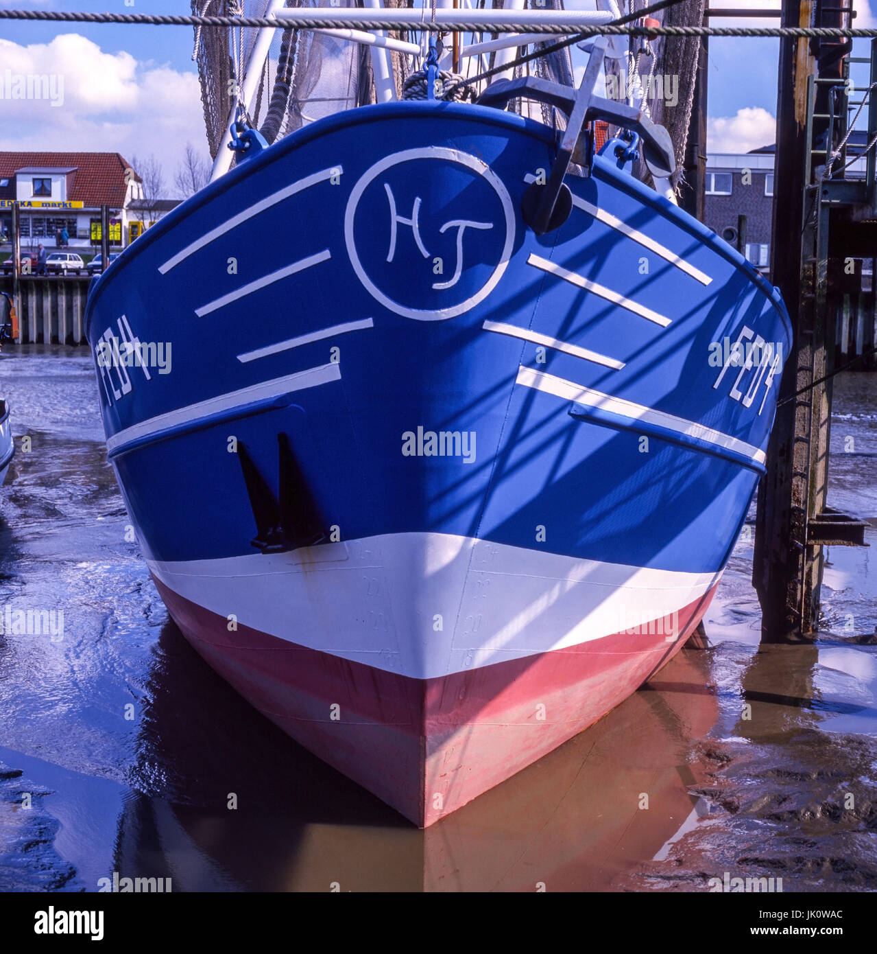 blue crab cutter in the investor from fedderwardersiel, blauer ...
