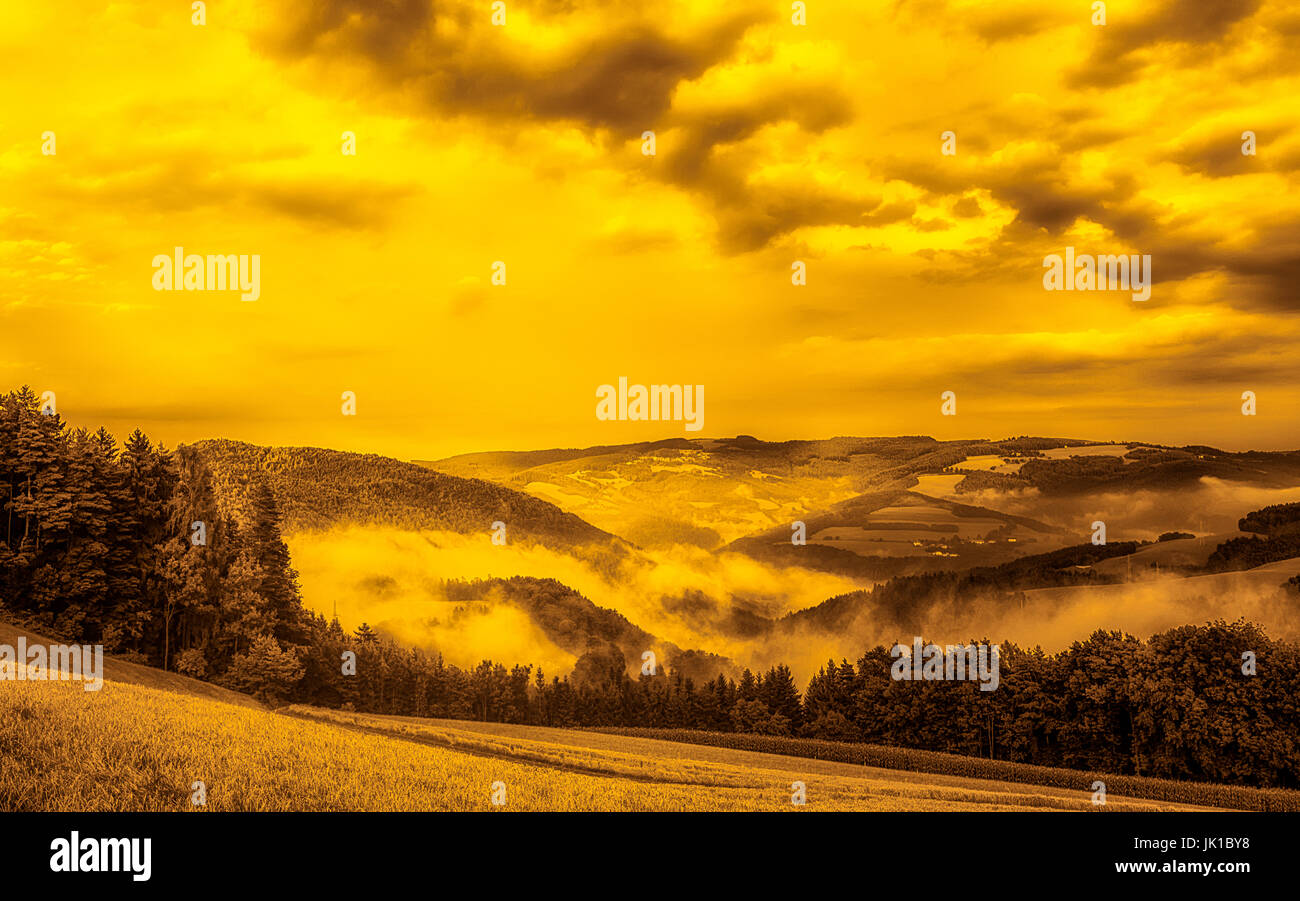 Monochrome sunset hi-res stock photography and images - Alamy