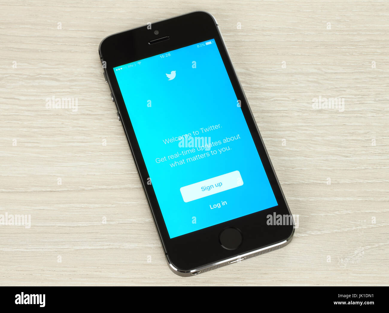 Twitter Logo Phone High Resolution Stock Photography and Images - Alamy