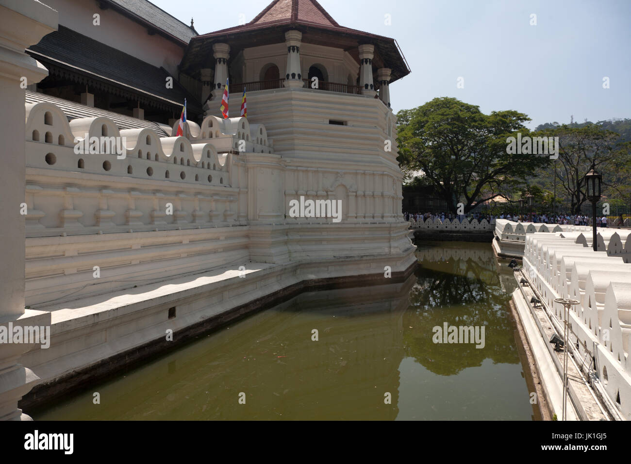temple of the tooth kandy central province sri lanka Stock Photo - Alamy