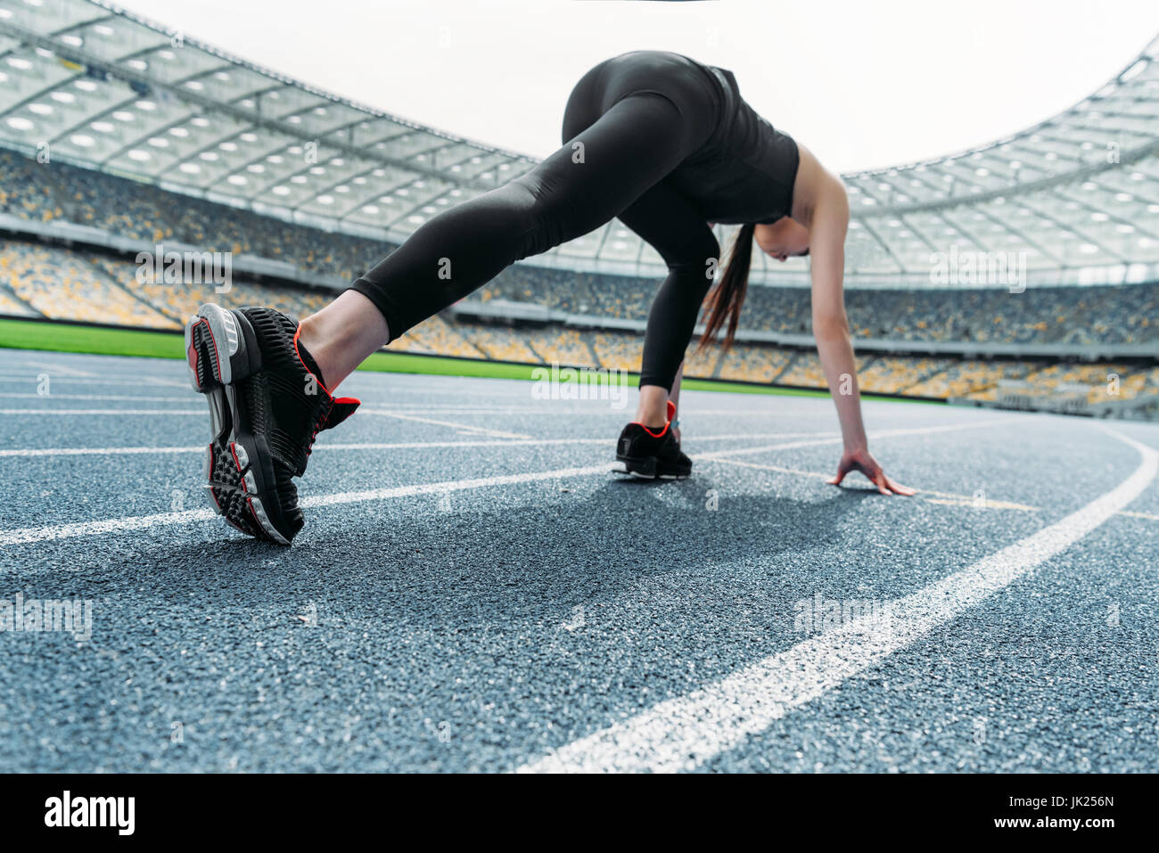 Athletic position hi-res stock photography and images - Alamy