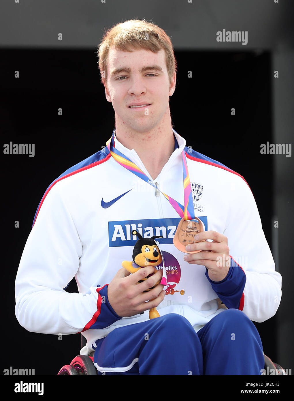 Great Britain's Isaac Towers with his bronze medal in the Men's 800m ...