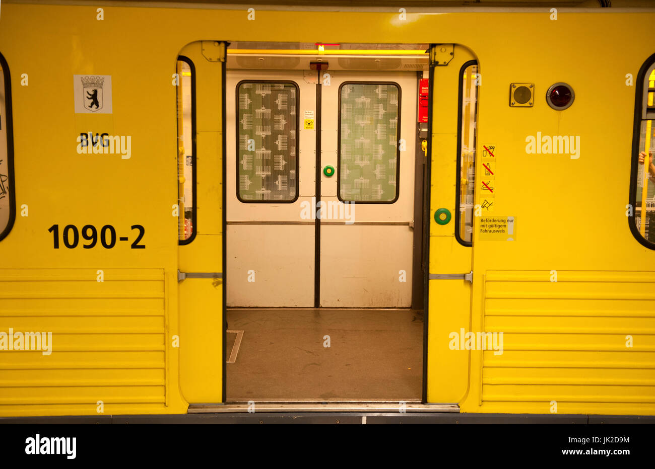 A yellow F92 train on the Berlin U-Bahn network, Germany Stock Photo ...
