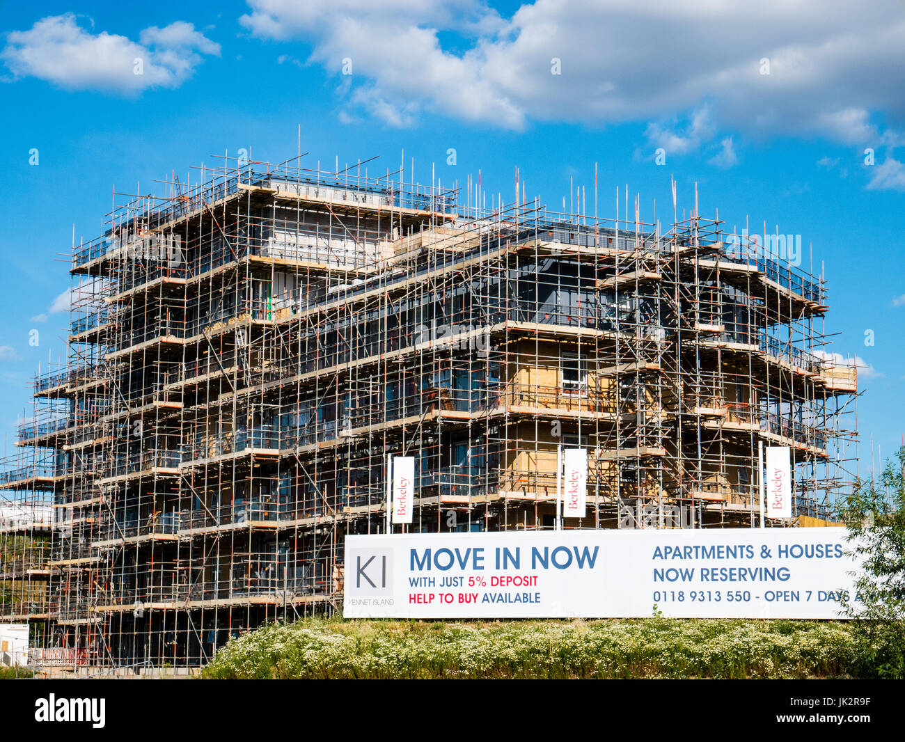 England apartments development hi-res stock photography and images - Alamy