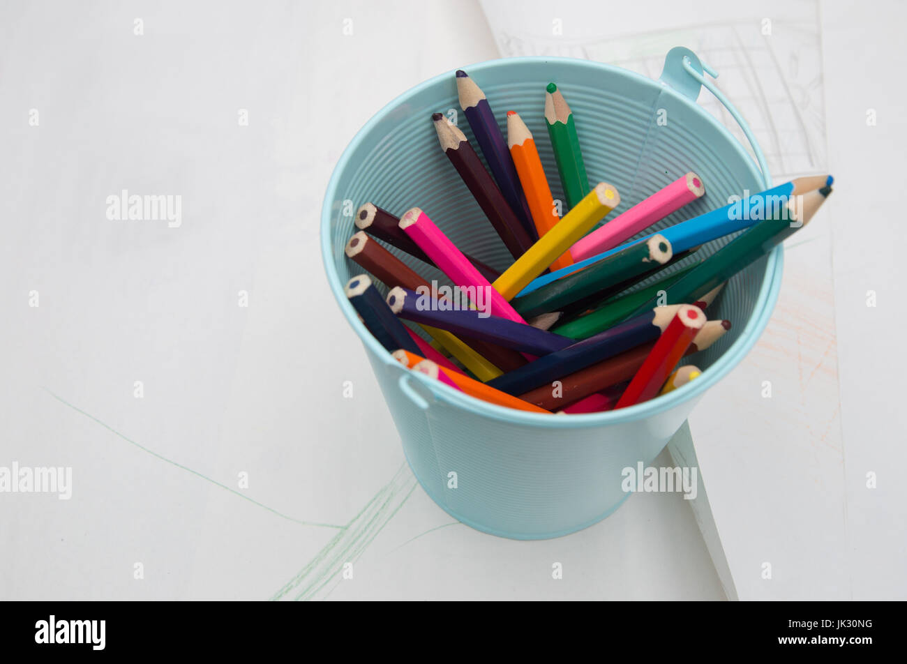 Lots of bright crayons hi-res stock photography and images - Alamy