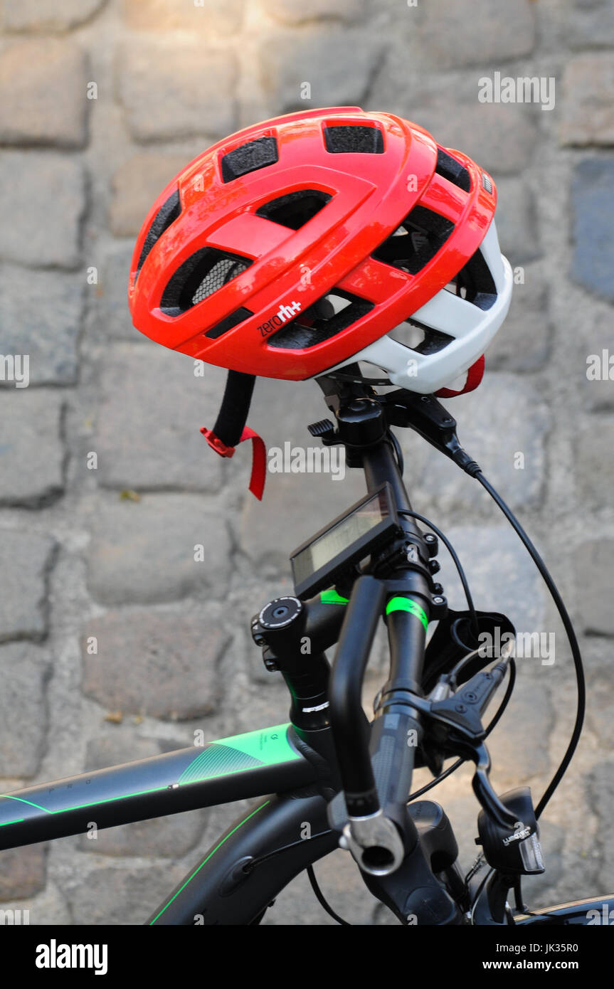 The Sun Trip Tour arrives in Lyon (France Stock Photo - Alamy