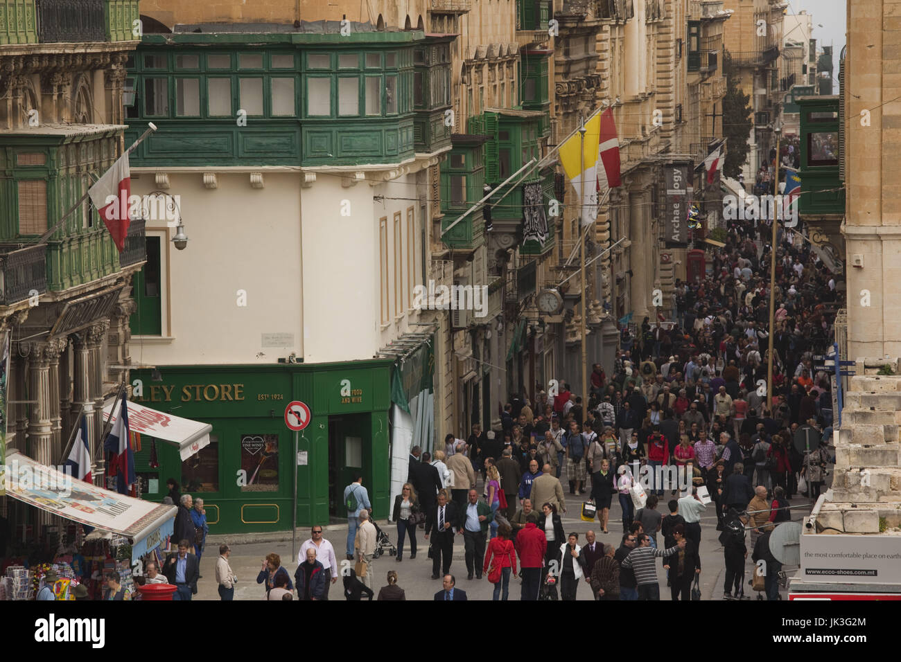 Malta street view hi-res stock photography and images - Alamy