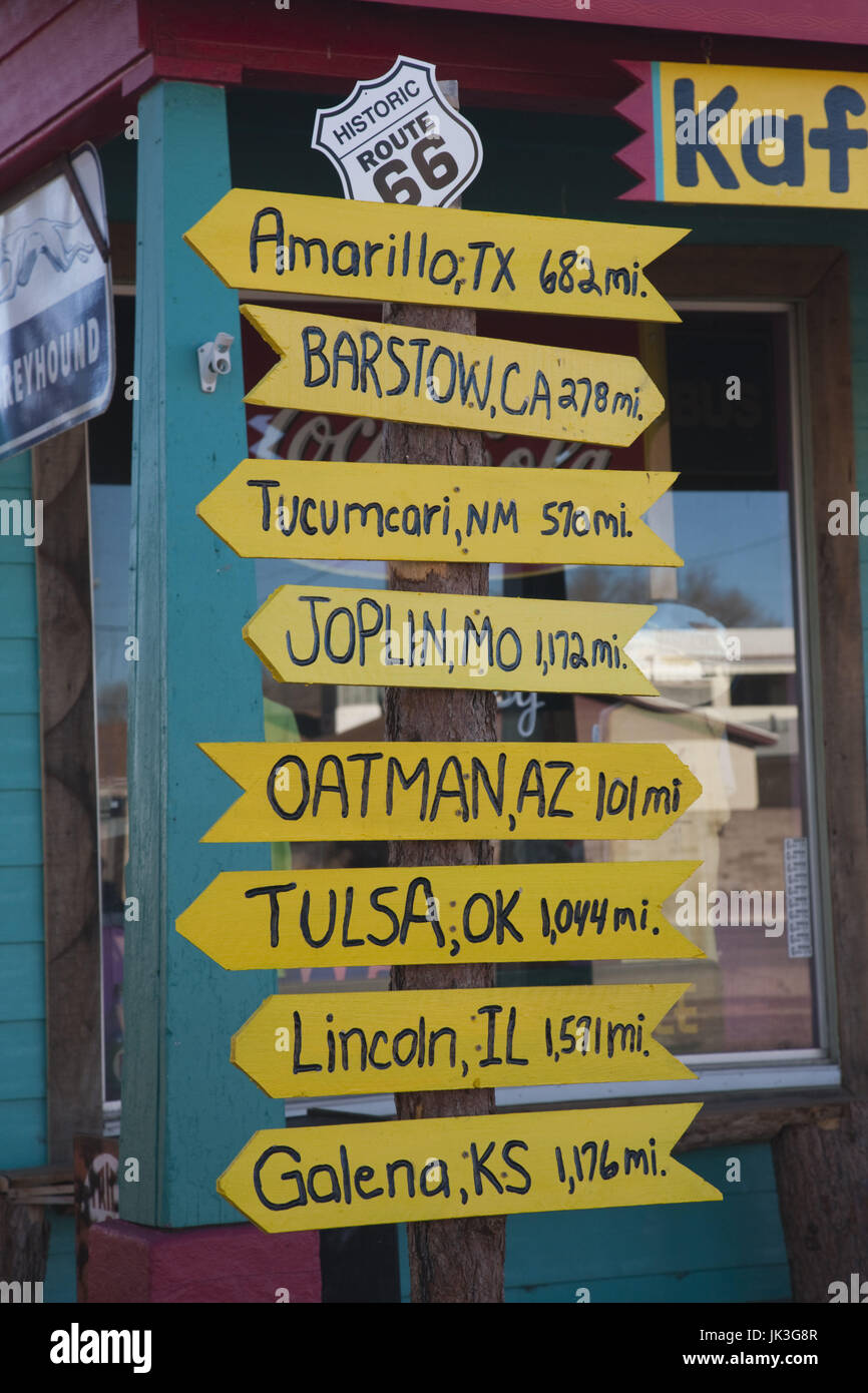 66 road sign hi-res stock photography and images - Alamy