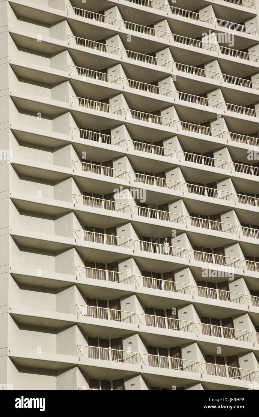 Australia, Queensland, Gold Coast, Surfer's Paradise, High rise tower ...
