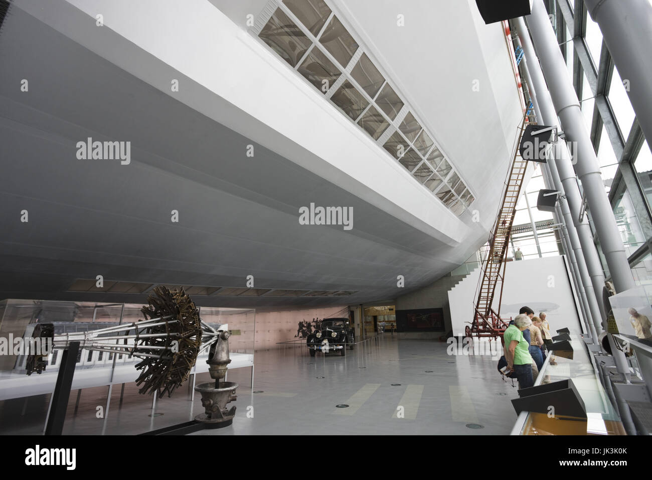 Zeppelin museum mockup of the hindenburg hi-res stock photography and ...
