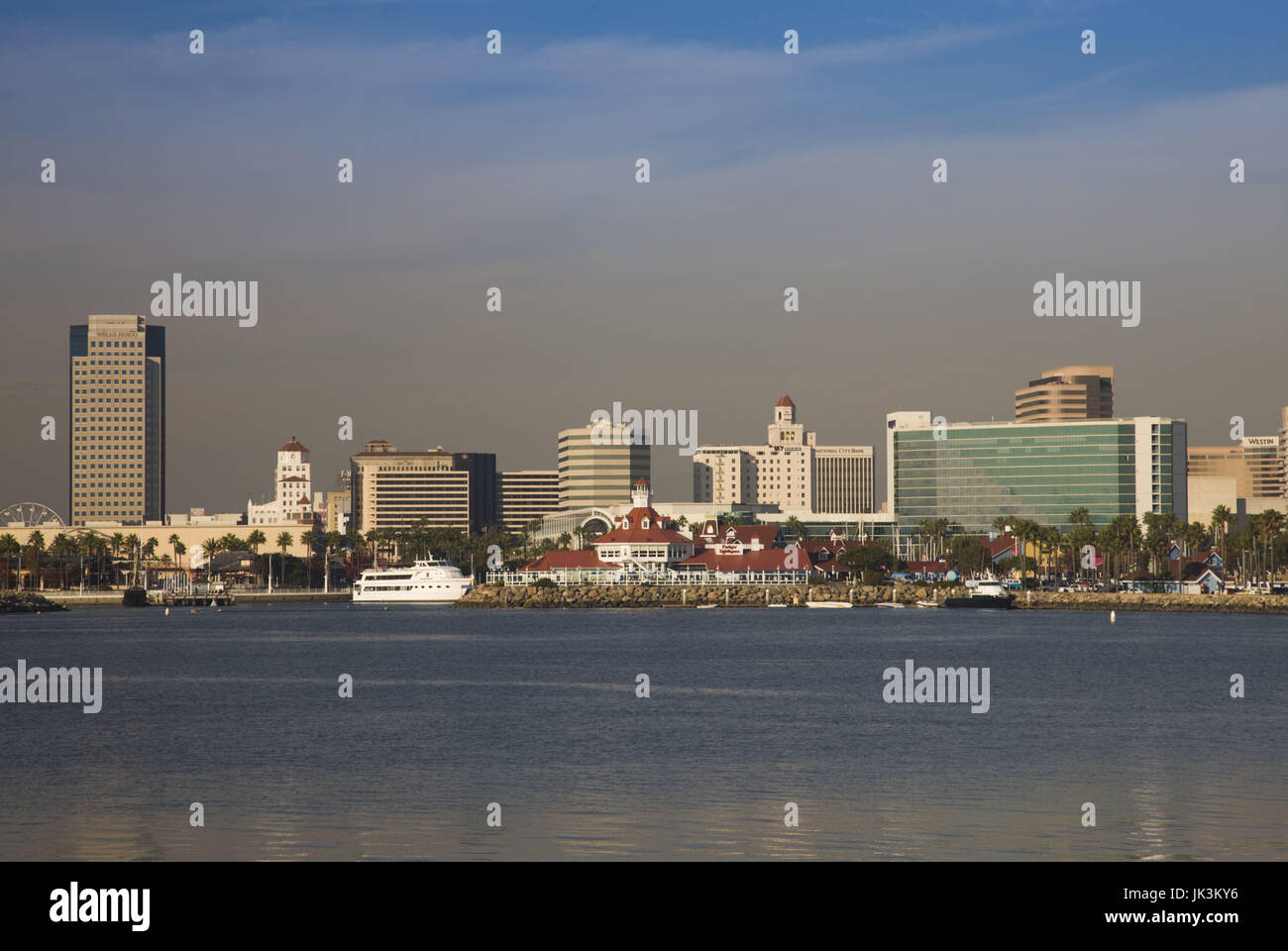 Port of long beach hi-res stock photography and images - Alamy