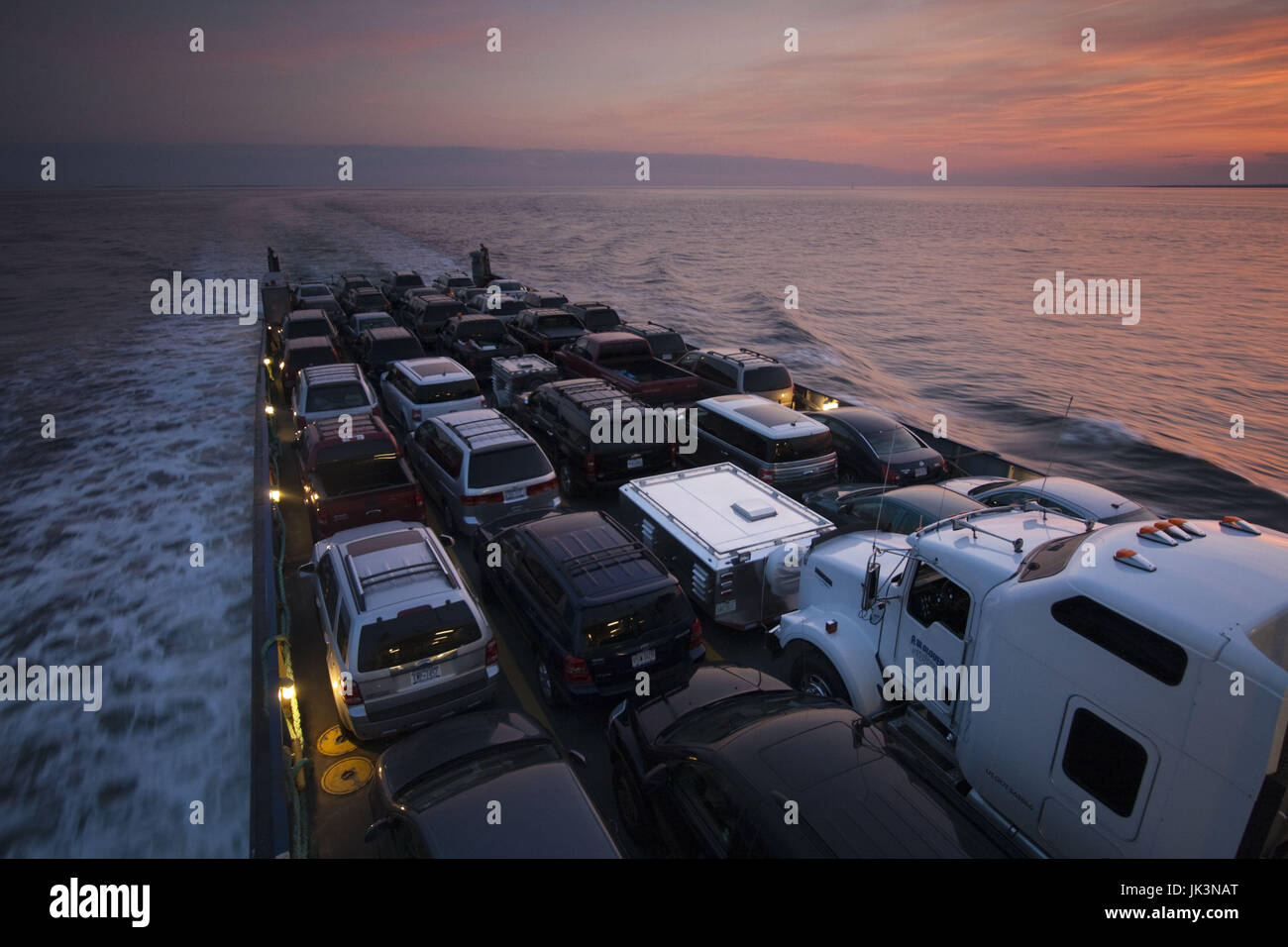 Long island sound ferry hi-res stock photography and images - Alamy
