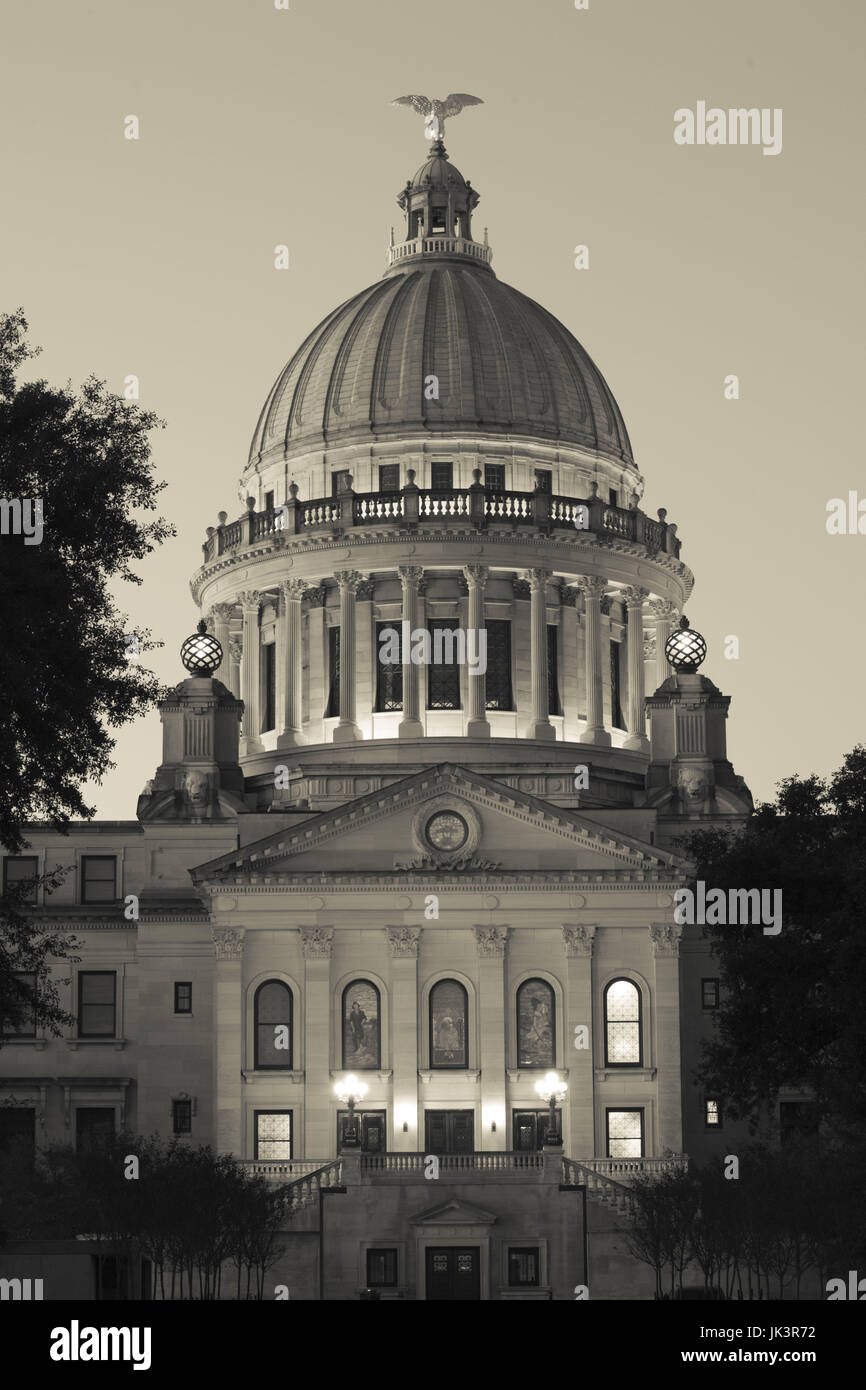 USA, Mississippi, Jackson, Mississippi State Capitol, dawn Stock Photo ...