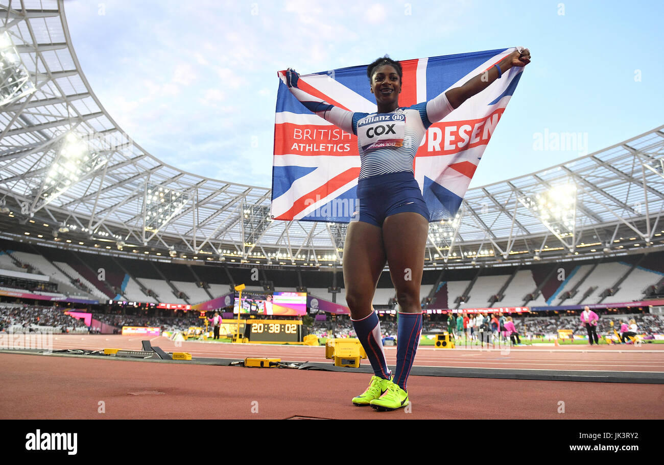 Great Britain's Kadeena Cox celebrates winning the Women's 400m T38 ...