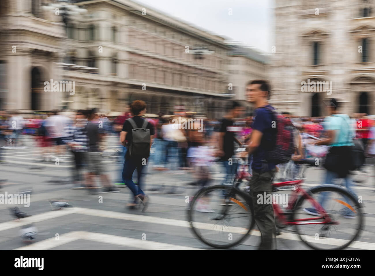 Panning photograph hi-res stock photography and images - Alamy
