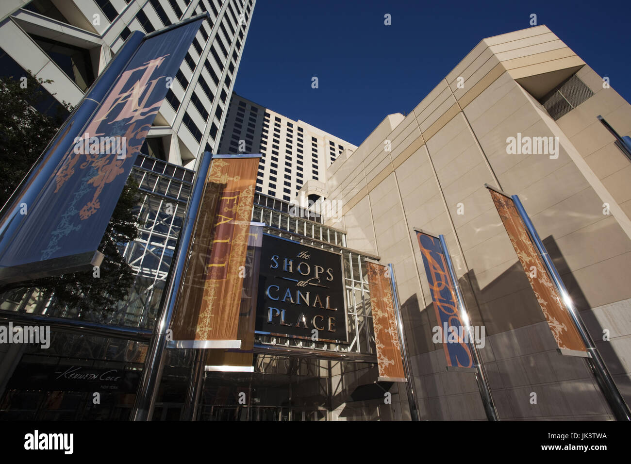 Canal city mall hi-res stock photography and images - Alamy