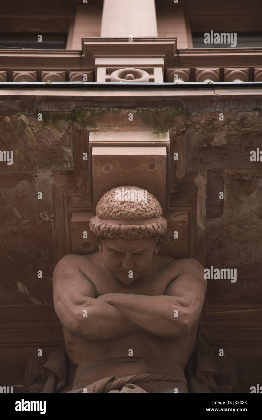 Germany, Hessen, Frankfurt am Main, Börsenplatz, building statues on ...