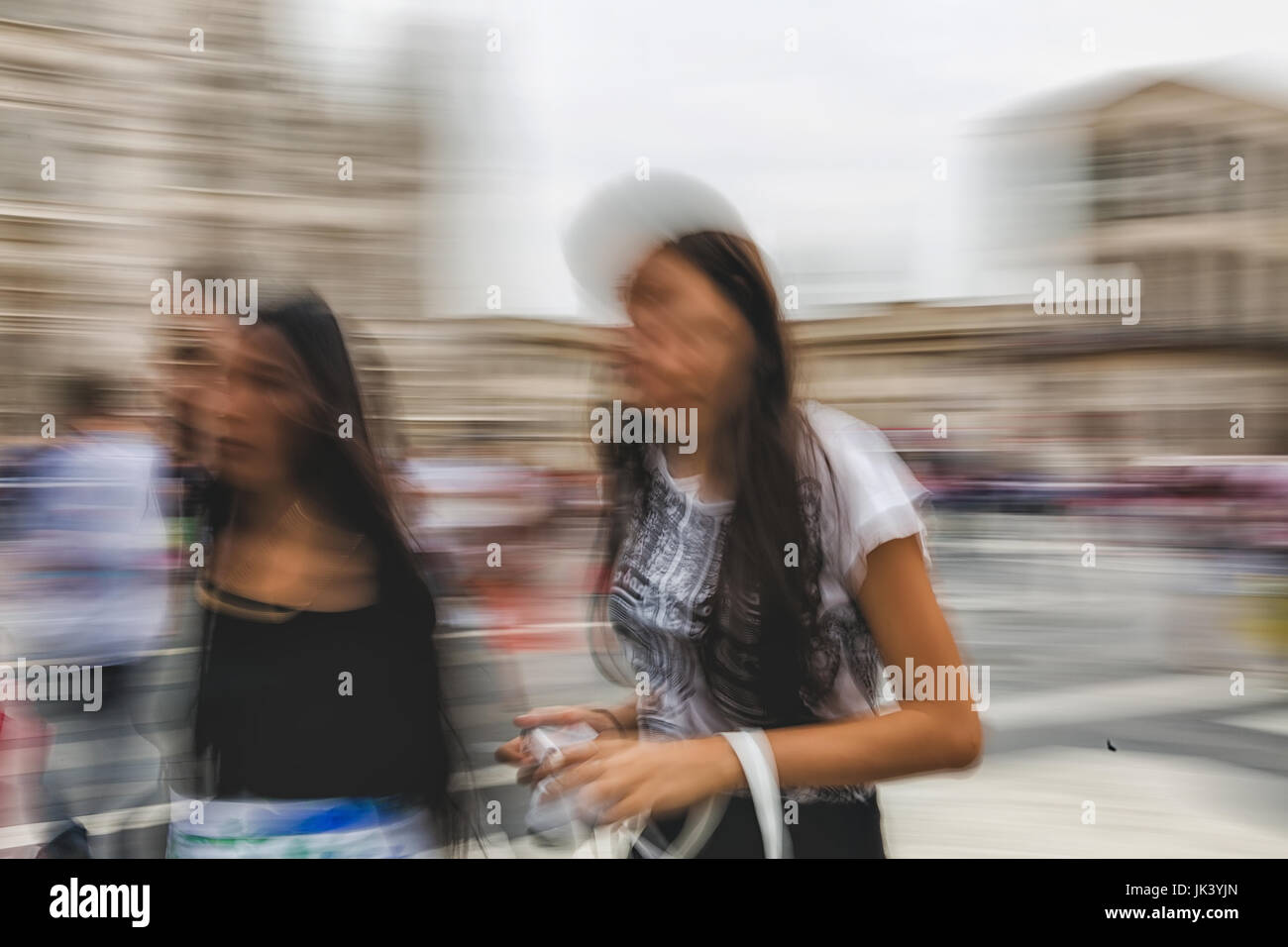 Panning photograph hi-res stock photography and images - Alamy