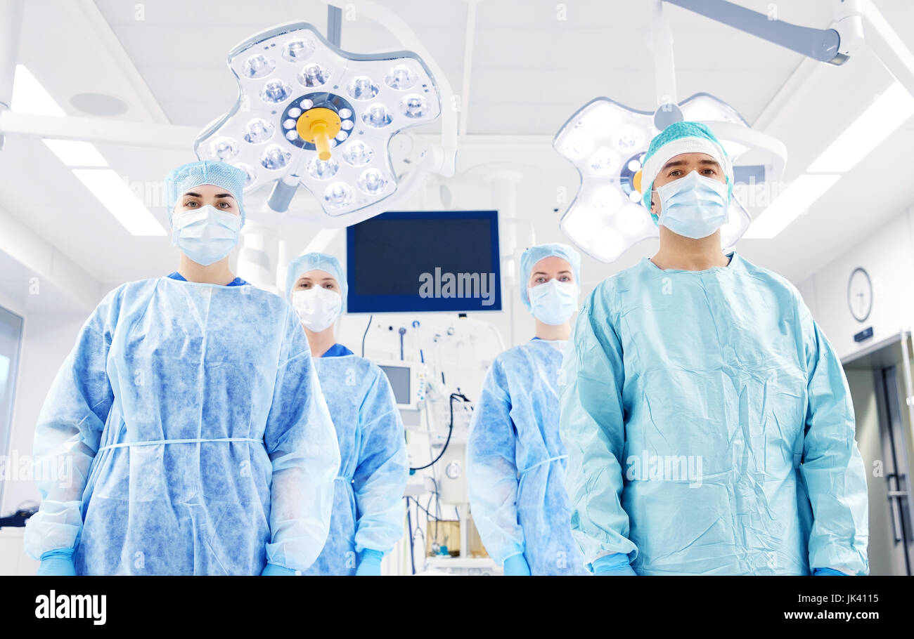 group of surgeons in operating room at hospital Stock Photo - Alamy