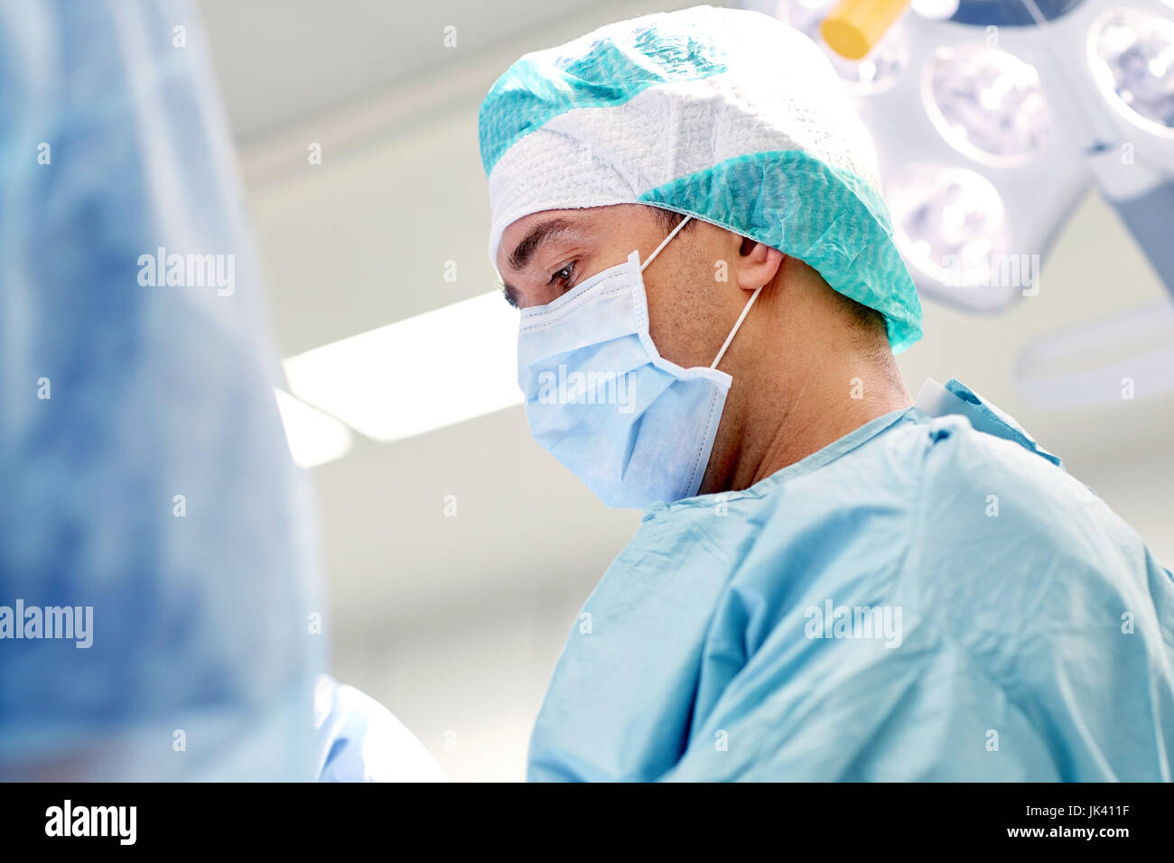 group of surgeons in operating room at hospital Stock Photo - Alamy