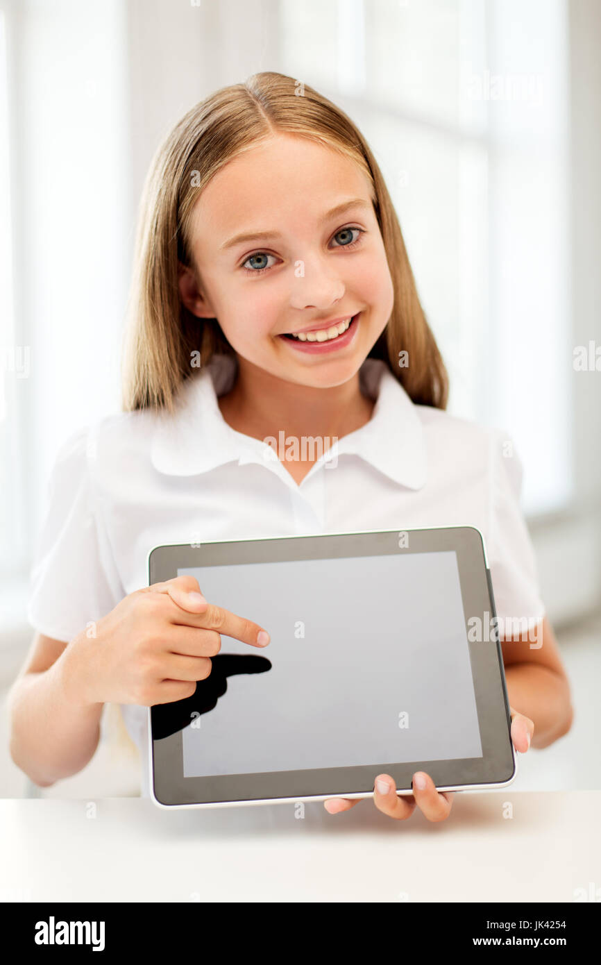 Pre teen tablet classroom hi-res stock photography and images - Alamy