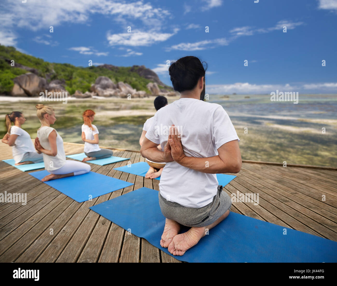 Prayer pose hi-res stock photography and images - Alamy