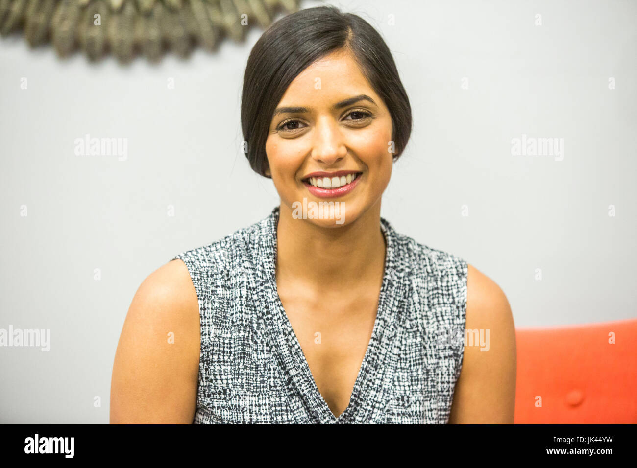 Beautiful asian woman posing on hi-res stock photography and images - Alamy