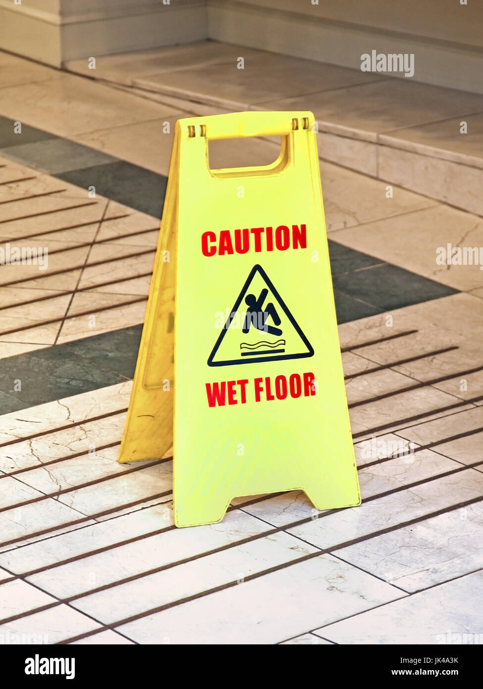 Marble floor wet surface hi-res stock photography and images - Alamy