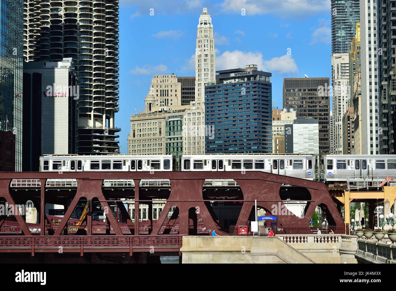 A Chicago CTA Brown Line rapid transit train crossing the Chicago River ...