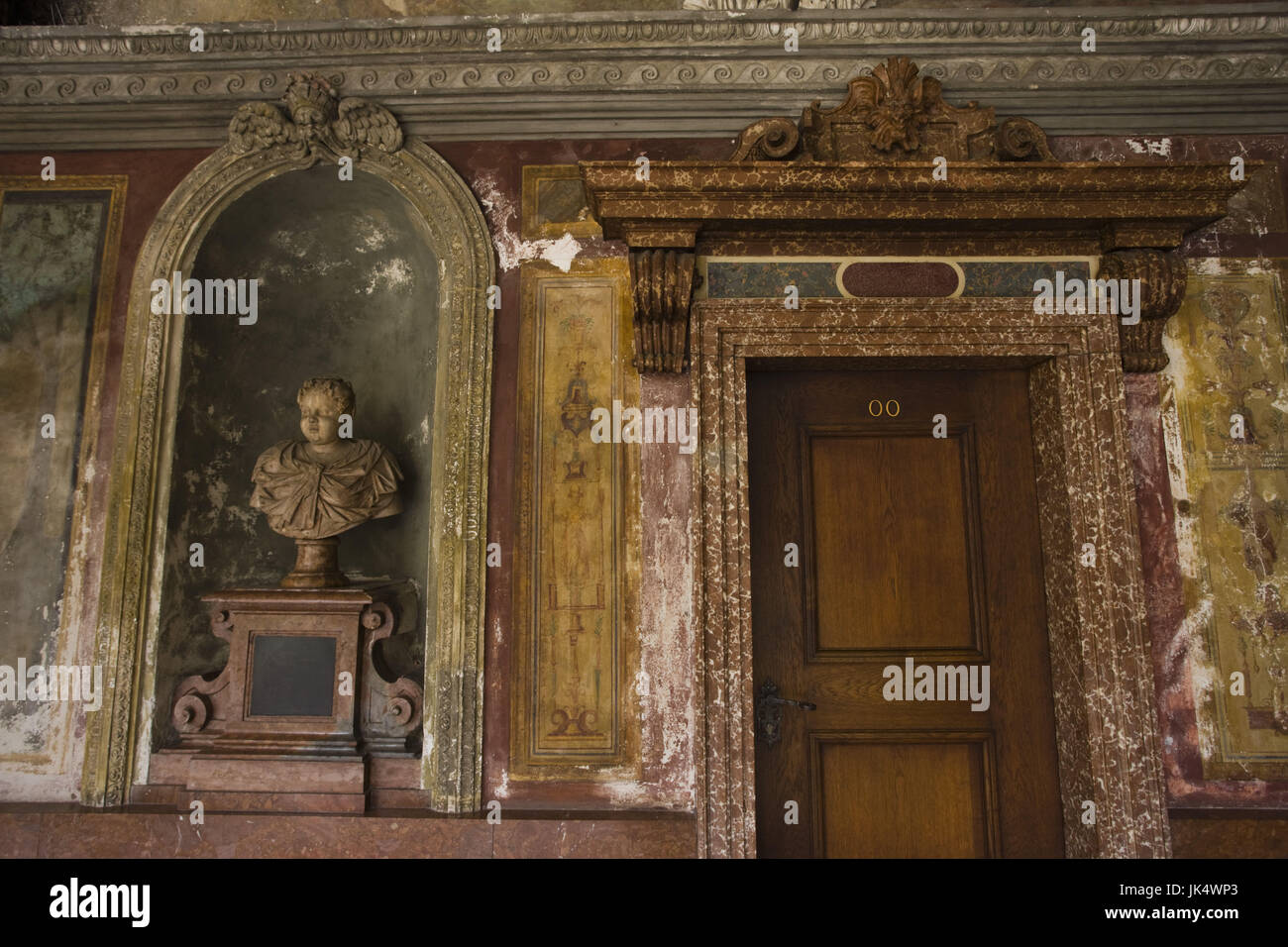 Germany, Bavaria, Munich, Residenzmuseum, Grottenhof, Grotto Courtyard ...