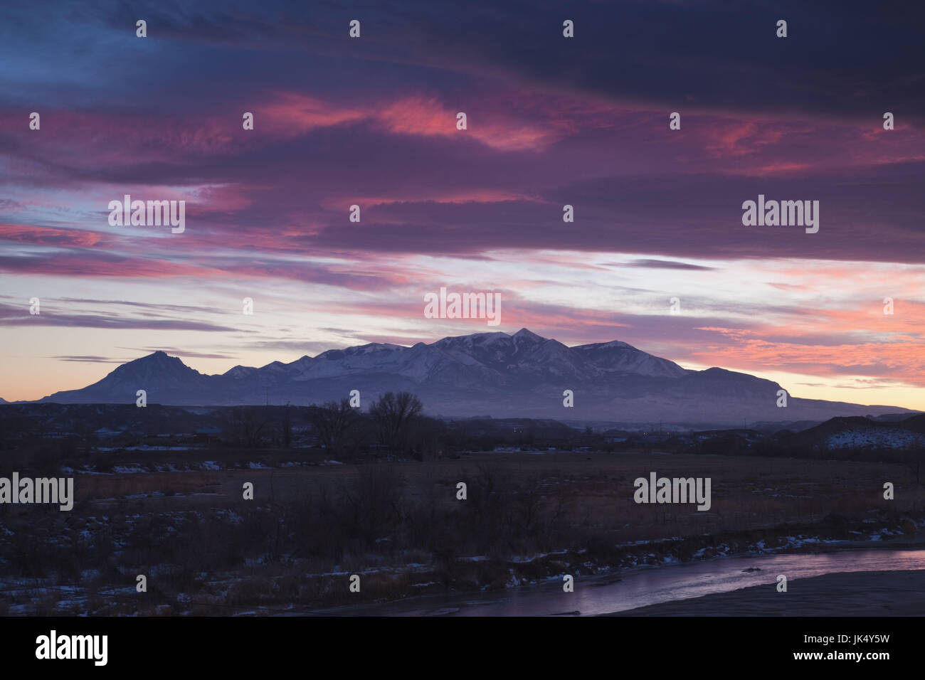 Henry mountains hi-res stock photography and images - Alamy