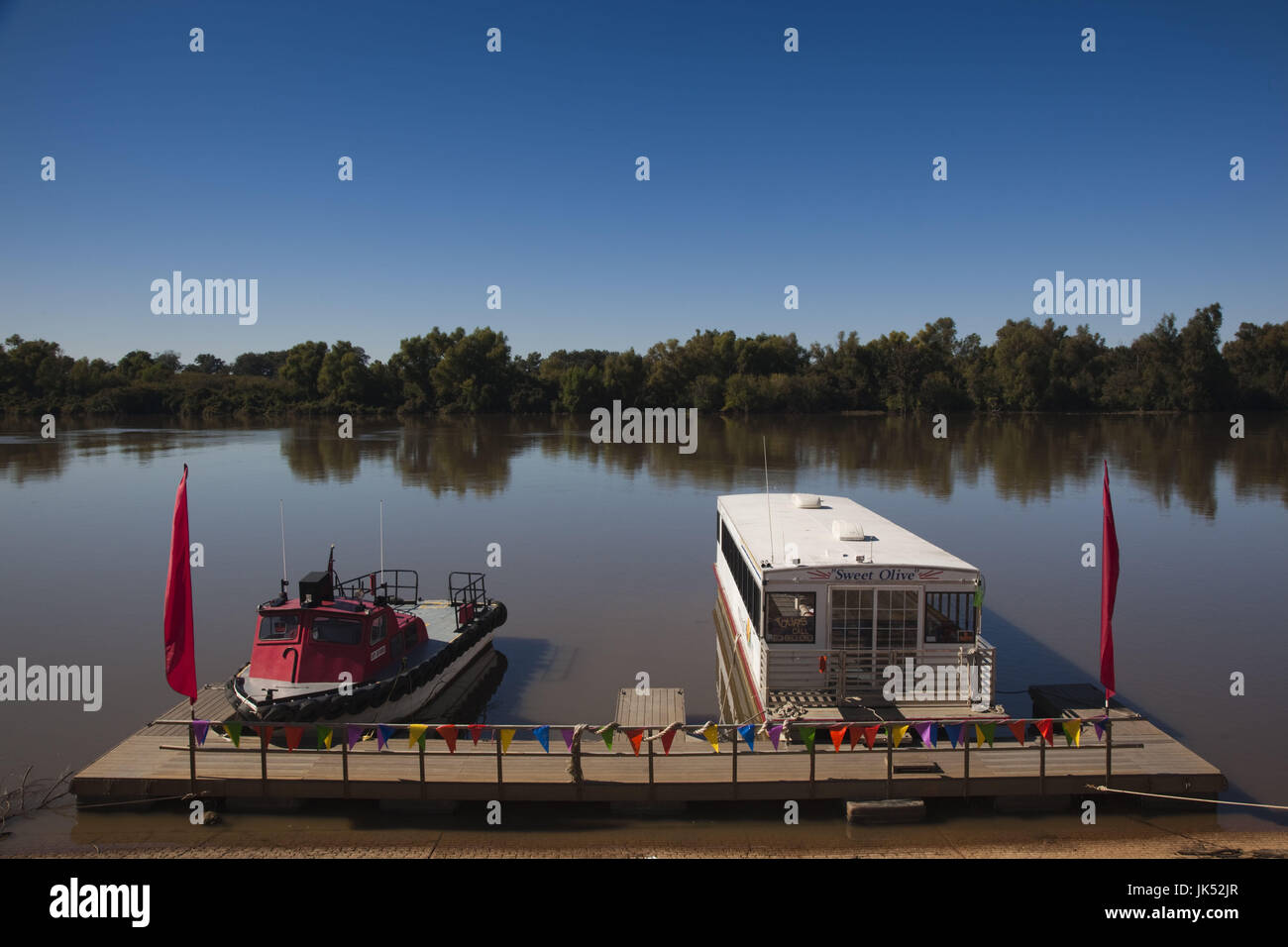 USA, Mississippi, Vicksburg, Mississippi Riverfront, river ferries ...
