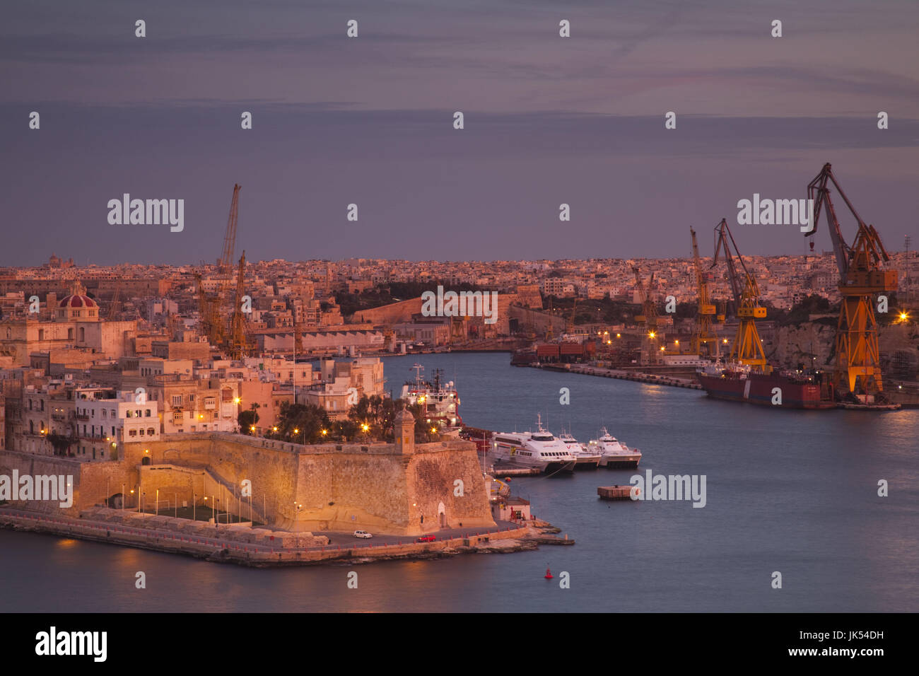 Malta, Valletta, Senglea, L-Isla, elevated view of Senglea Point, dusk ...