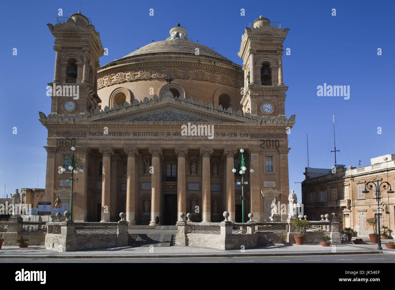 Mosta dome church hi-res stock photography and images - Alamy