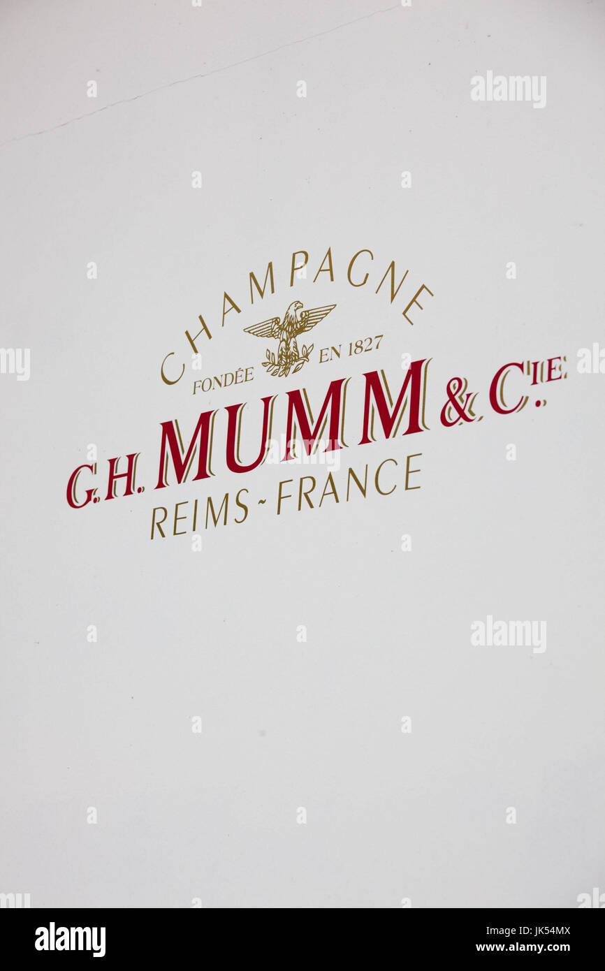 Mumm champagne winery sign hi-res stock photography and images - Alamy