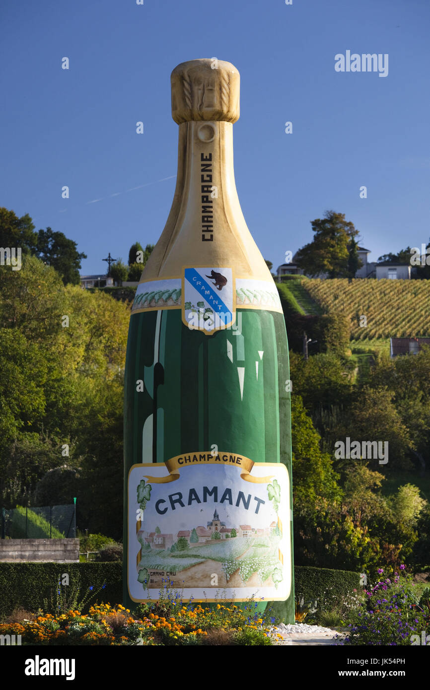 Champagne bottle welcome sign hi-res stock photography and images - Alamy