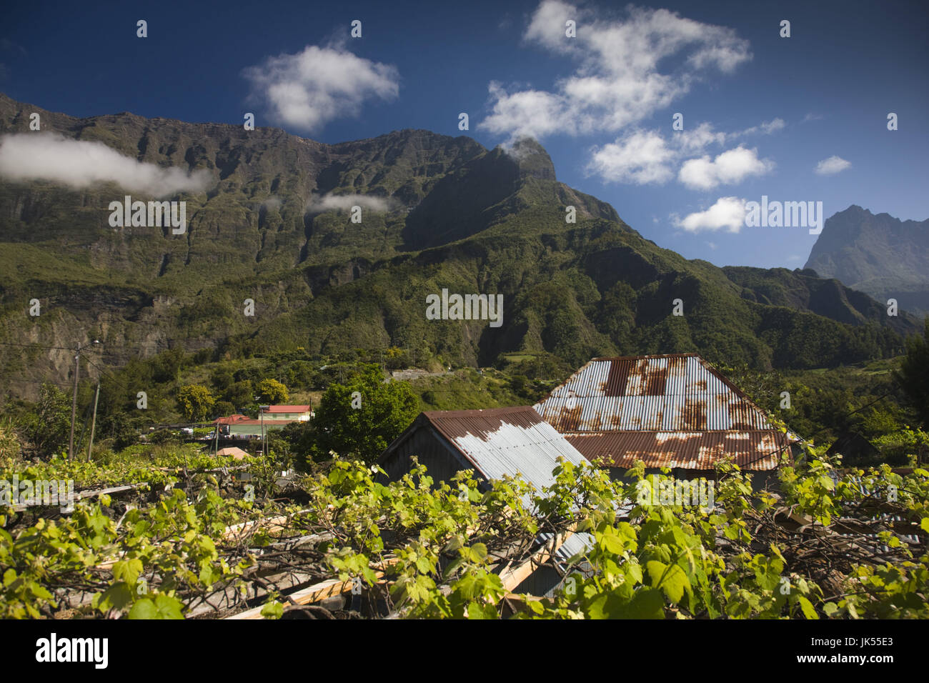 Ilet a cordes hi-res stock photography and images - Alamy
