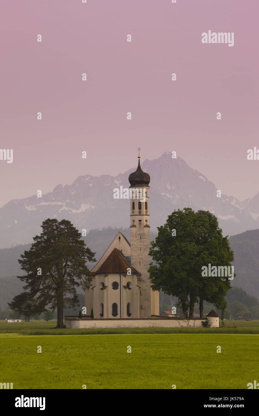 Germany, Bavaria, Deutsche Alpenstraße, Schwangau, St. Coloman's church ...