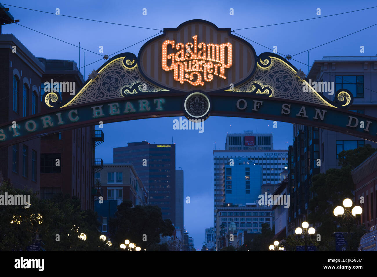 Gaslight quarter sign hi-res stock photography and images - Alamy