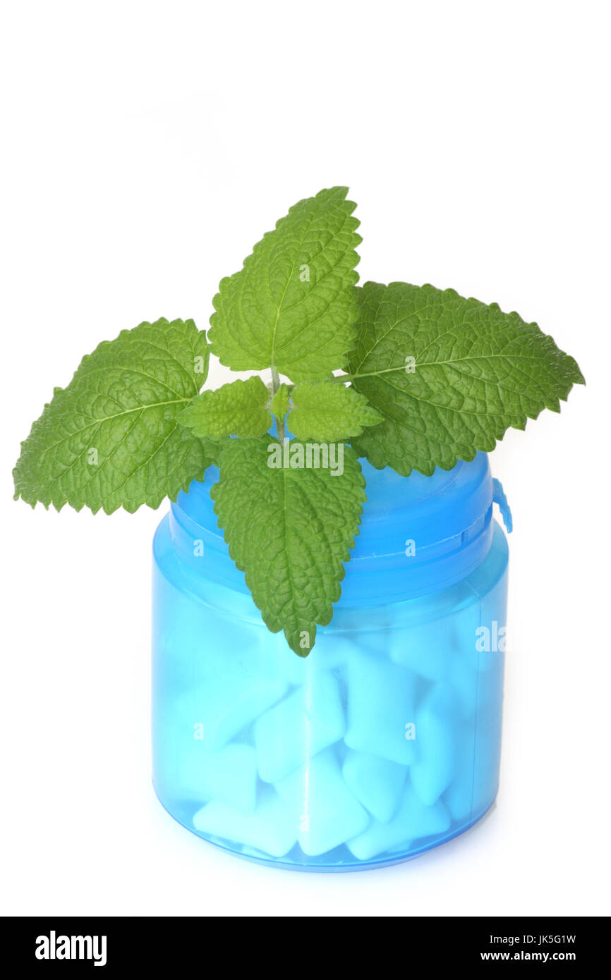 Peppermint chewing gum in beverage on white background Stock Photo - Alamy