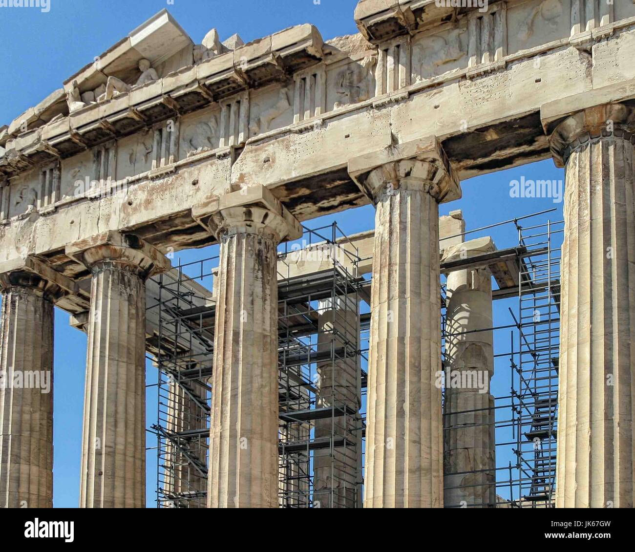 Athens, Greece. 30th Sep, 2004. Detail view of the Doric columns on the ...