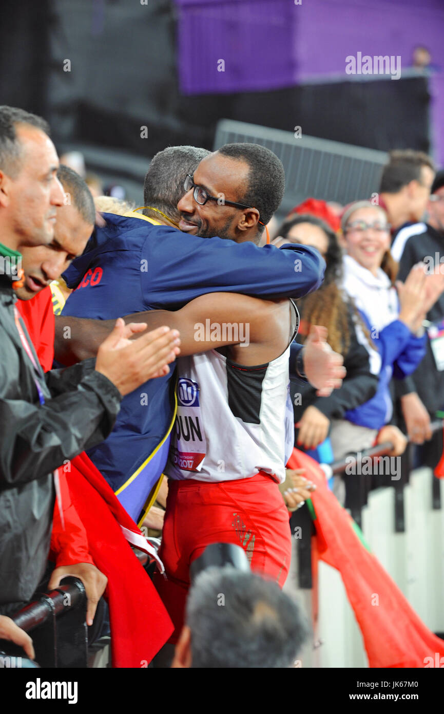 World record hug hi-res stock photography and images - Alamy