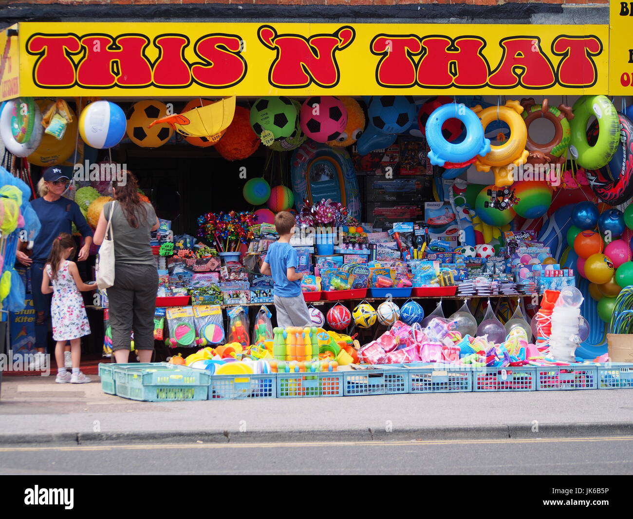 Leysdown on sea, Kent, UK. 22 July, 2017. A sunny, windy & warm morning ...