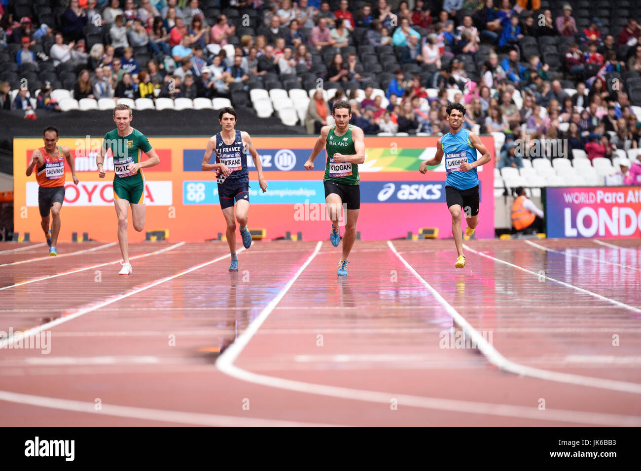 400m track hi-res stock photography and images - Alamy