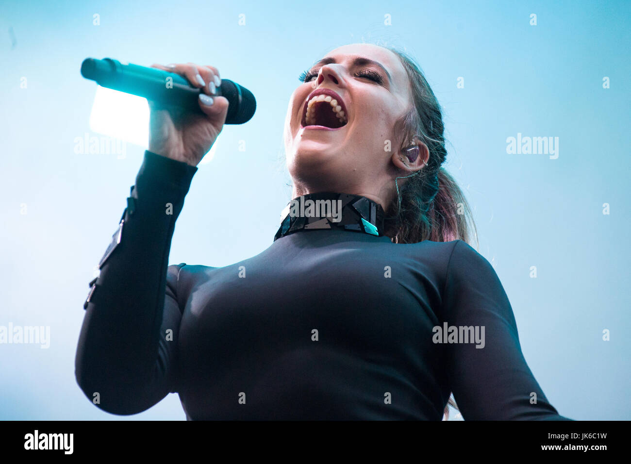 Clean Bandit Lead Singer Name