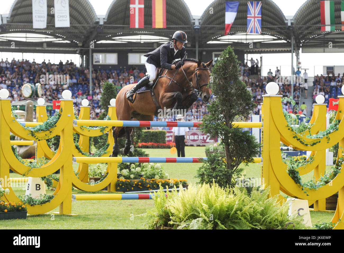 Aachen, Germany. 22nd July, 2017. Showjumper Harrie Smolders on horse ...