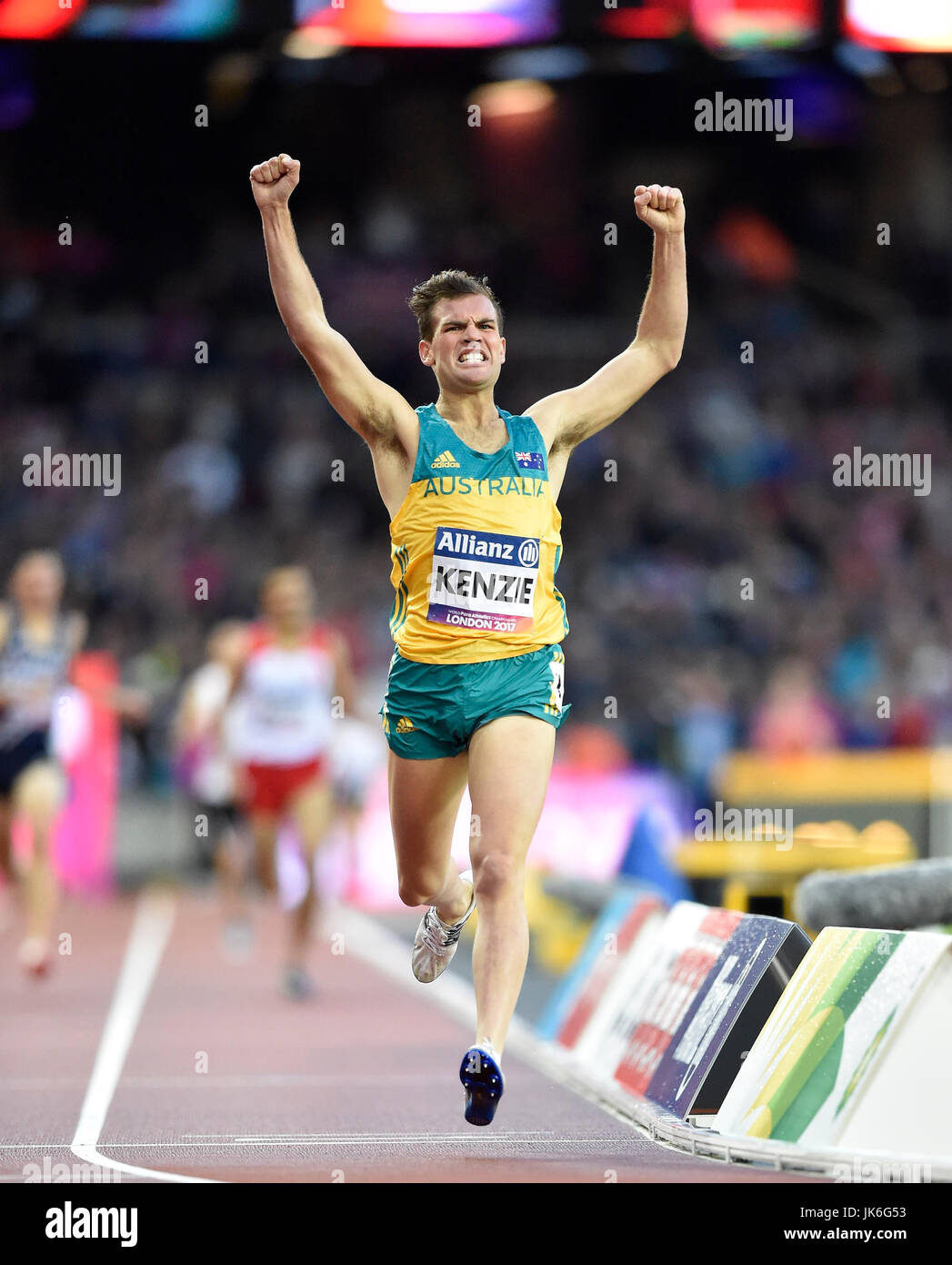 Australia winning 400m hi-res stock photography and images - Alamy