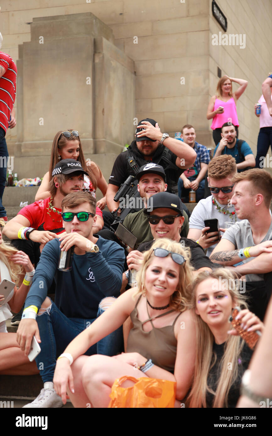 Tramlines sheffield festival hi-res stock photography and images - Alamy