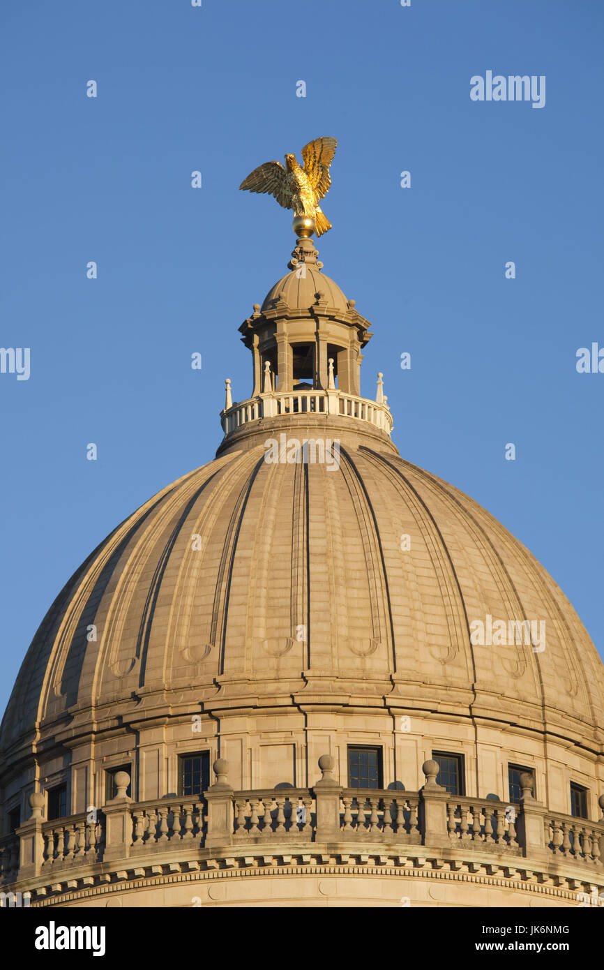 USA, Mississippi, Jackson, Mississippi State Capitol dome, sunrise ...
